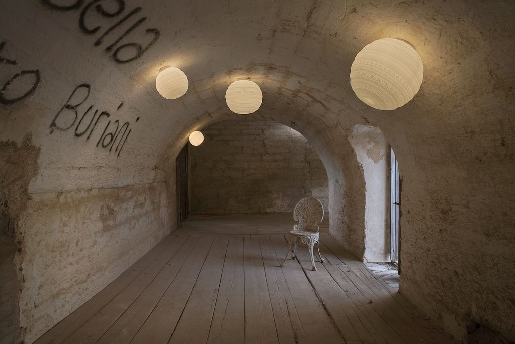BRAILLE ceiling and wall light | Curarto - designer lighting & art